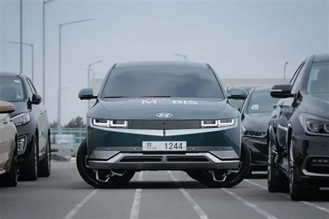 Ce Prototype De Hyundai Ioniq 5 Peut Rouler Comme Un Crabe