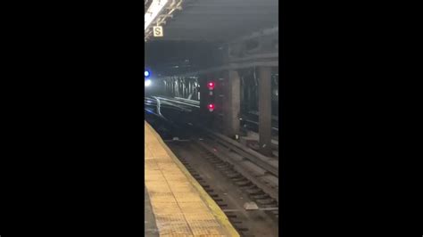 Mta R211as And A R211t At Washington Heights 168th Street Station Youtube