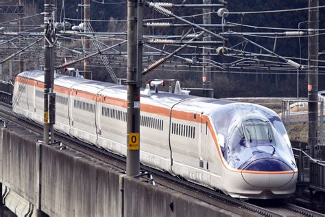 E2系200系カラー・e3系シルバー・e8系まで！新幹線総合車両センターで「早朝撮影会」開催 レイルラボ ニュース