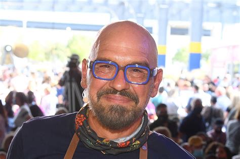 Michael Symon Disease Linked To Hair Loss Health Update 2023