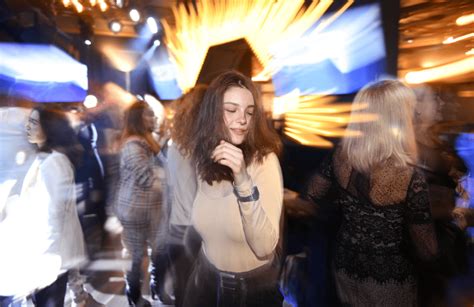 I Dont Have Any Female Friends 15 Reasons Why Loopward