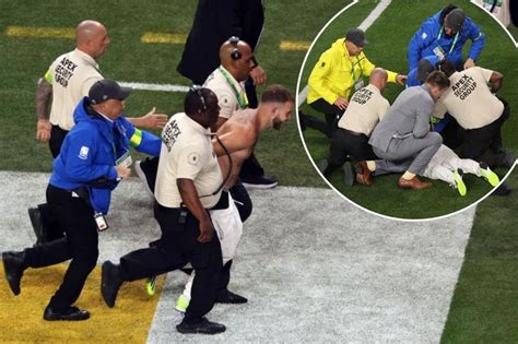 Sports Two Arrested After Streaking During Super Bowl 2024 R