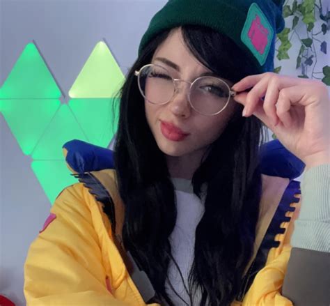 Enafox Neon Cosplaycodex