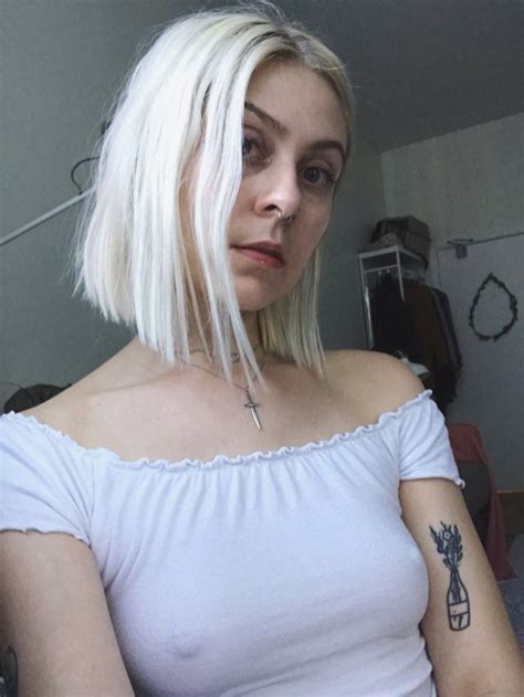 Short Blonde Hair Nice Pokies Canbran9