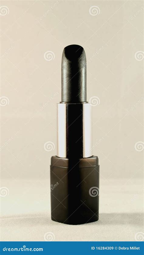 Zwarte Lippenstift Stock Afbeelding Image Of Schoonheid 16284309