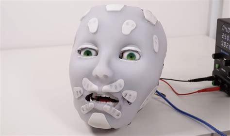 This Frighteningly Realistic Animatronic Head Features Expressive