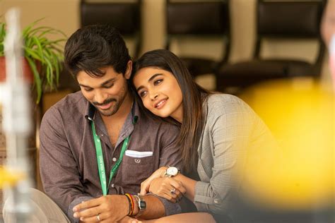 Pooja Hegde And Allu Arjun Wallpapers Wallpaper Cave