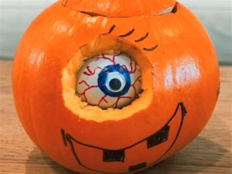 Pumpkin With Single Rolling Eyeball Mobile And Low Budget Arduino