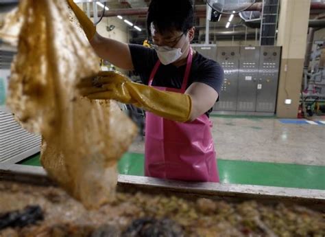 음식물 쓰레기 봉투 찢어보니 기저귀·숟가락·돌덩이가[남기자의 체헐리즘]