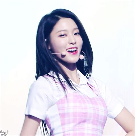 공백기 AOA 161231 MBC 가요대제전 내 남자친구에게 설현 움짤 1 걸그룹 갤러리 에펨코리아