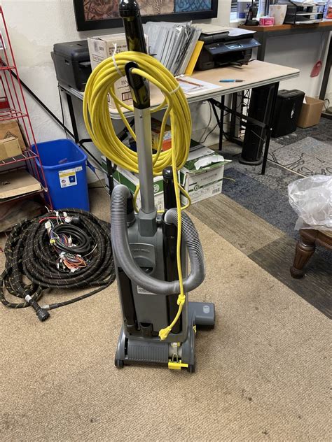 Brand New Windsor Sensor S15 Commercial Vacuum Free Shipping