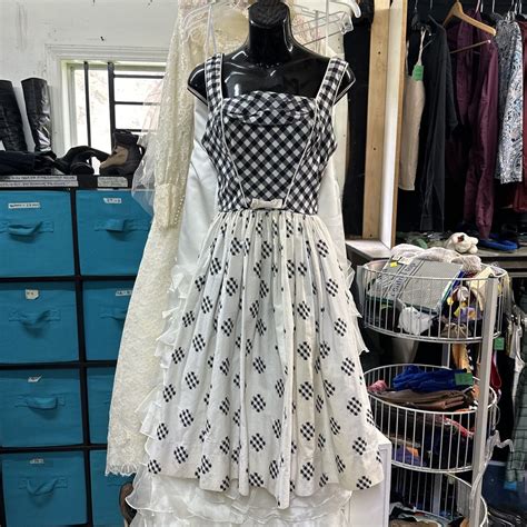 Vintage Candy Jones California Navy White Gem