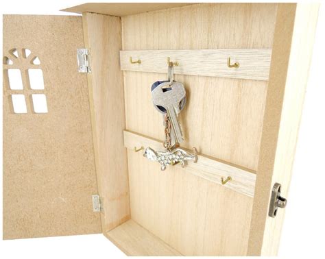 Ключницы настенные в прихожую из дерева 26 фото