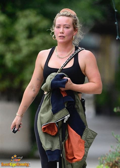 Hilary Duff Out And About In Los Angeles Photo X
