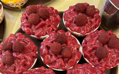 酸酸甜甜的杨梅冰汤圆1元一碗！还有芋泥麻薯桶12一桶！太好吃了啊啊啊啊谁懂啊～ 蟹阿金吖吖 蟹阿金吖吖 哔哩哔哩视频