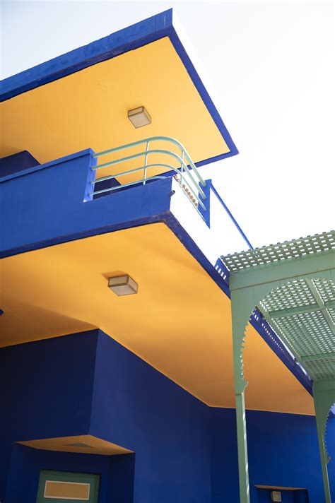 Architecture Bleu Majorelle • Chas Hands