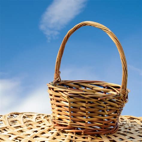Premium Ai Image Empty Wicker Basket