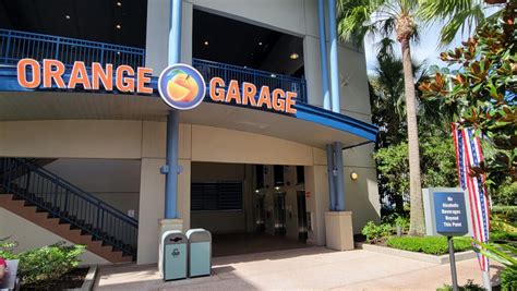 Orange Parking Garage Entrance Near Splitsville Now Open Chip And Company