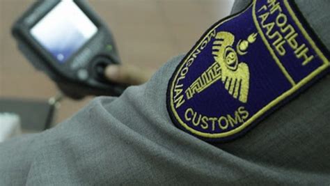 Хахууль авсан гаалийн байцаагч нарт холбогдох хэргийг шүүхэд шилжүүлжээ