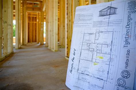 Key Features In Reading And Interpreting Plans And Specifications On A Construction Site