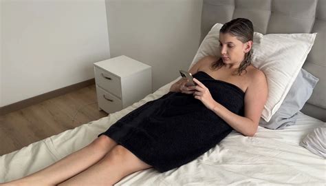 Step Brother Caught Step Sis Naked And Alone After Shower Amateur Porn Feat Ivana Montana