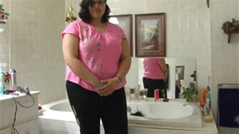 4 Bbw Aeria Gets Bath Ready Med Wmv Rottenstar Bbw Plumper And Fat