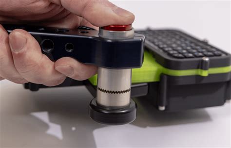 This Raspberry Pi Portable Cyberdeck Is Straight Out Of A Sci Fi Movie