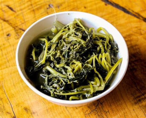 What Is The Difference Between Saag And Palak
