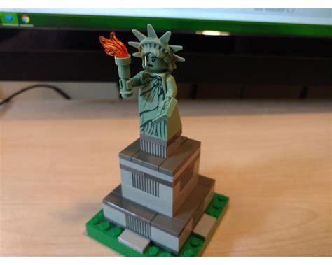 Lego Moc Statue Pedestal By Madkins007 Rebrickable Build With Lego