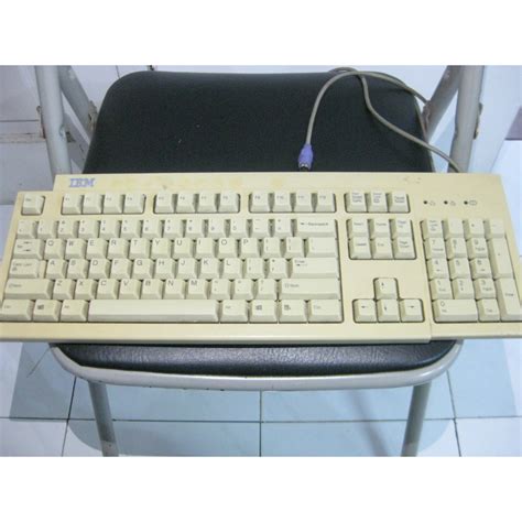 White Ibm Keyboard Kb 9910 Ps2 Keyboard Shopee Malaysia
