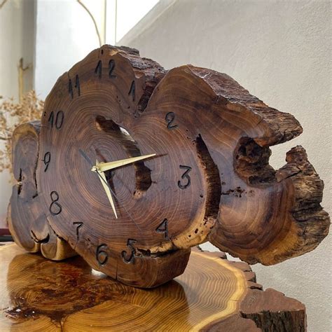 Часы из цельного спила дерева в интернет магазине на Ярмарке Мастеров Часы классические