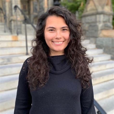 Julia Sofia Moreno Real Estate Analyst Keybank Linkedin