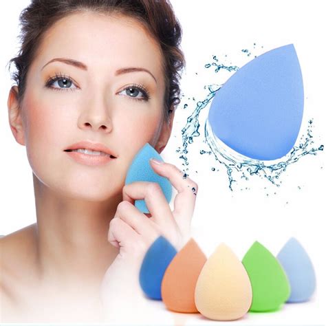 Makeup Foundation Sponge Be Bigger Into Water Blen Vicedeal