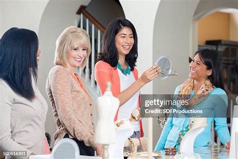 Direct Sales Party Photos And Premium High Res Pictures Getty Images