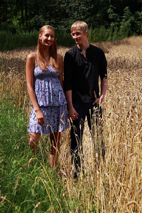 Young Couple Kitty Jane And Augustin Have Sex In A Field Of Wheat Pichunter