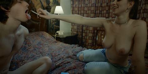 Watch Online Julia Fox PVT CHAT 2020 HD 1080p