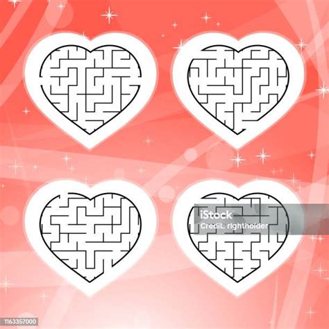 검은 스트로크와 미로 4 개의 하트 세트 어린이를위한 게임 분홍색 배경에 격리된 간단한 평면 벡터 그림입니다 0명에 대한 스톡