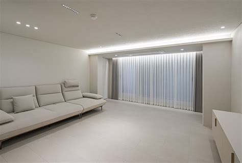 로웰디자인 대표 최법연 30평대아파트인테리어 기존의 우물천장 구조를 살린 거실인테리어입니다 우물천장은 천장이 한단 높게 올라간 부분만큼 수직 개방감이 더해져 공간이