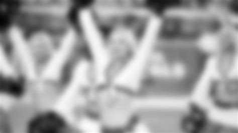 Cheerleaders Surprised On Hidden Camera