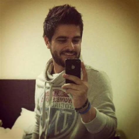 عاشق ناصيف زيتون