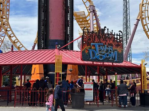 Elitch Gardens Review 2025 Denvers Theme And Water Park