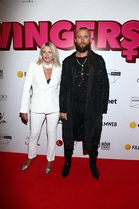 Swingersi Premiera Filmu Gwiazdy Na Czerwonym Dywanie Joanna Liszowska Ilona Ostrowska