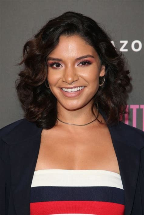 Shakira Barrera Hawtcelebs