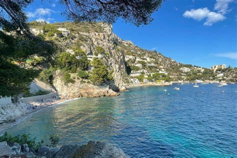Près De Nice Cette Magnifique Plage Confidentielle Regorge De Secrets