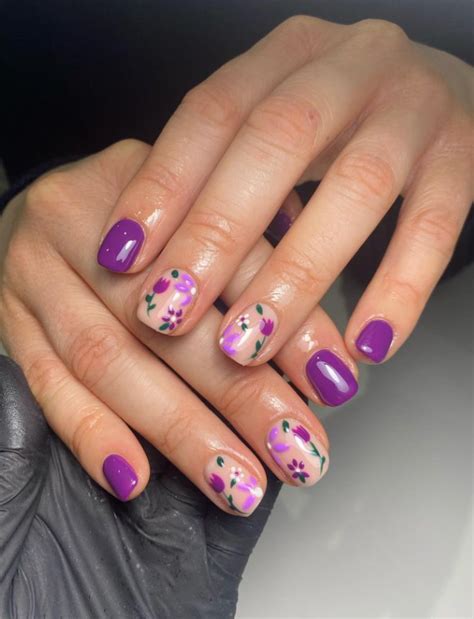 30 Elegant Flower Nail Designs For Every Season Fashion And Finger Tips