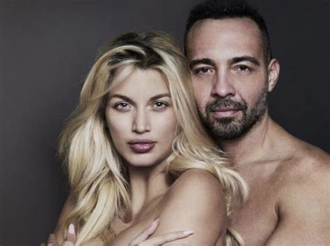 Κωνσταντίνα Σπυροπούλου Η γυμνή φωτογράφιση με τον σύζυγό της Pic Vipnews