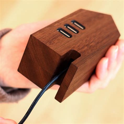 Wooden House USB Hub