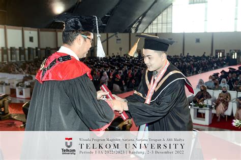 wisuda telkom university 031222fif s1 informatika dekan 286 telkom