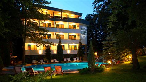 Гама Елит През 1919 г в Холандия като малка семейна фабрика се създават първите продукти от