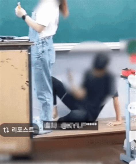 심각해진 충남 남자 중학생 여교사 교단 촬영 사건 반응 포스트쉐어